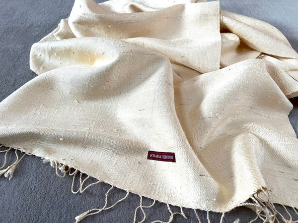 Le Grand Krama Brut Naturel dans son écrin en feuille de palmier - Hom ...